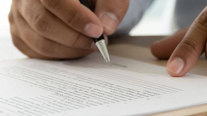 5 Signs You Need a Professional Resume Review